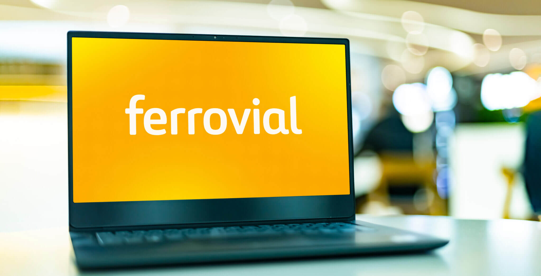 Ferrovial lanzan un programa de formación en centros de datos